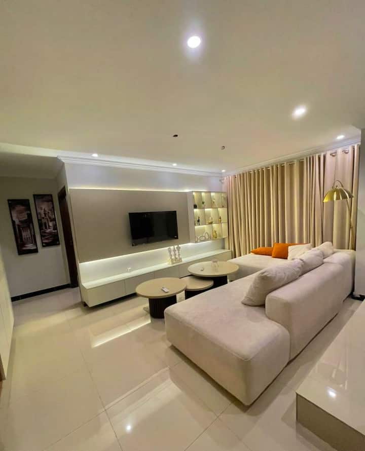 Luxury 2bhk Penthouse W/ Private Terrace & Views - Islamabad