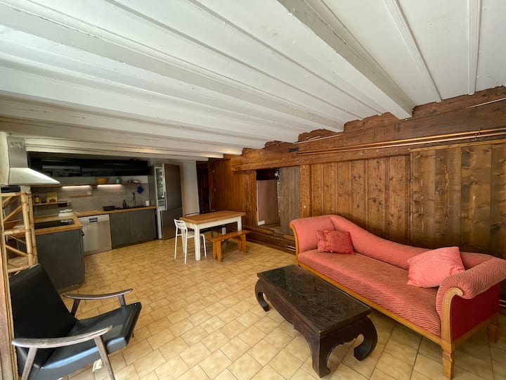 Charming Wooden Flat In Old Farm - Haute-Savoie