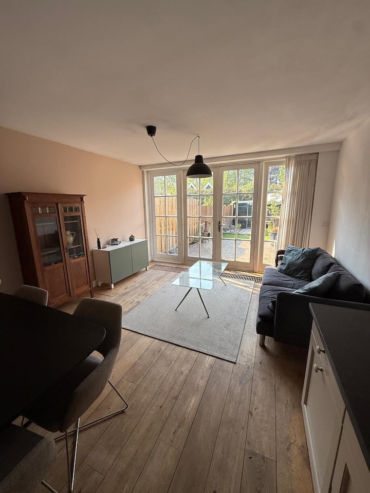 Mooie Woning In Het Oude Centrum Van Muiden. - Weesp