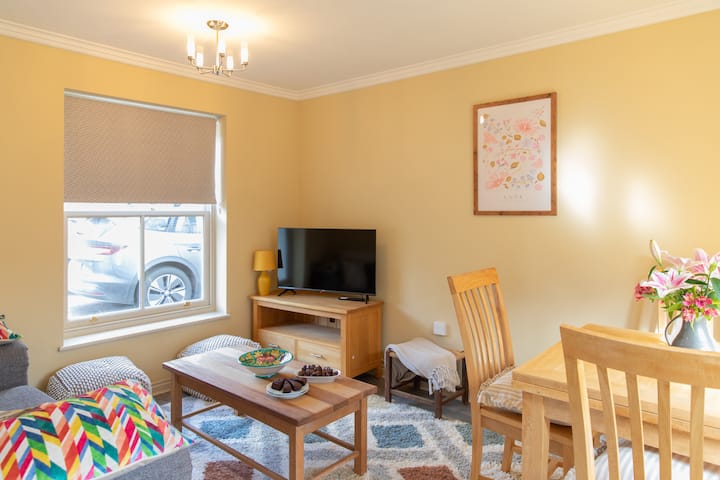Sheriff's Tower Cottage - West - Bishop Auckland