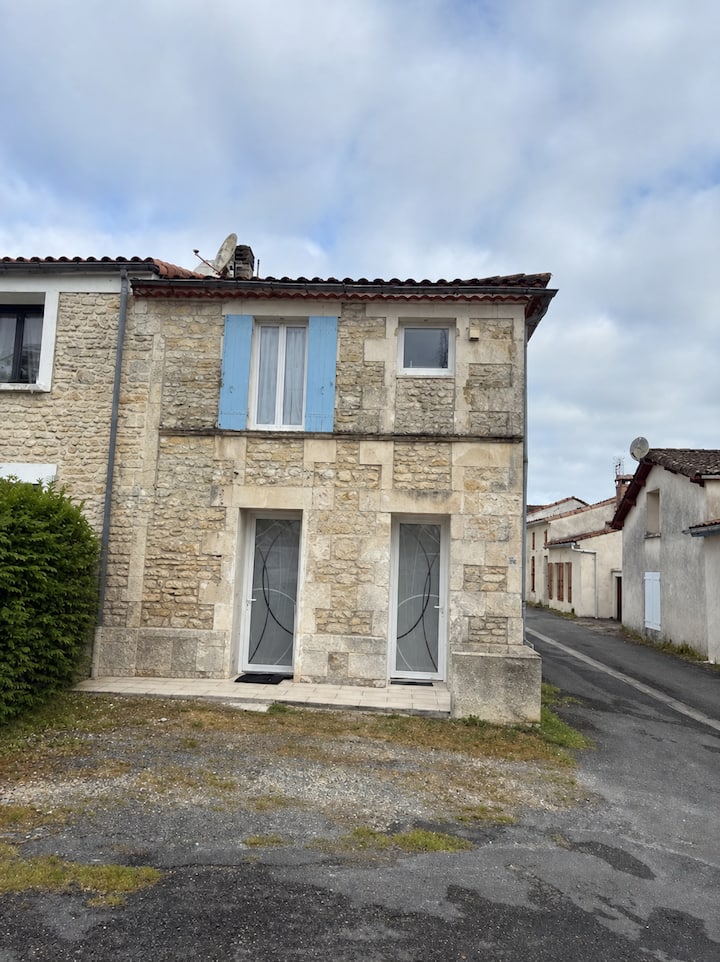 Un Appartement Confortable Au Cœur De Saujon - Saujon