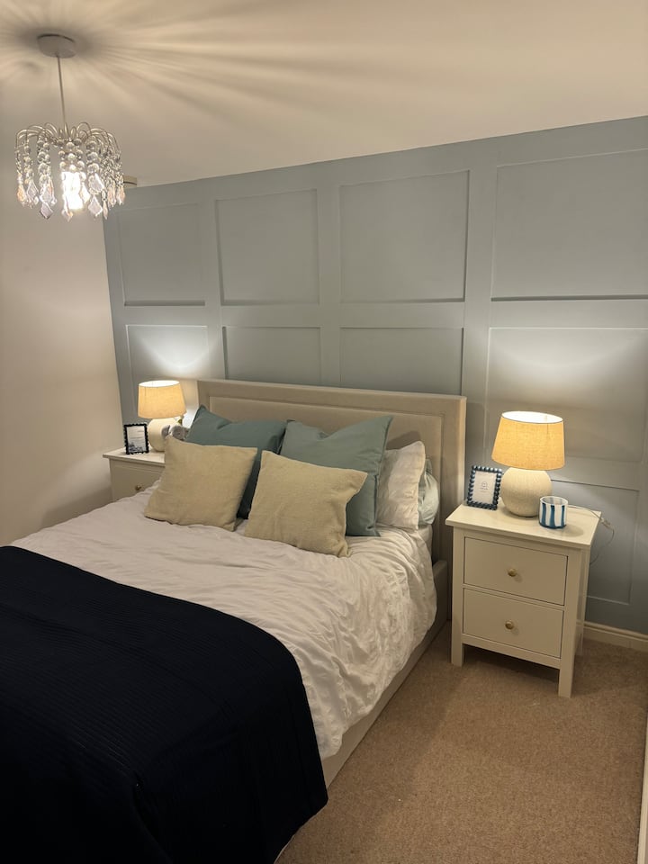 Cosy 2 Bed Flat In Golden Mile View, Newport. - Newport