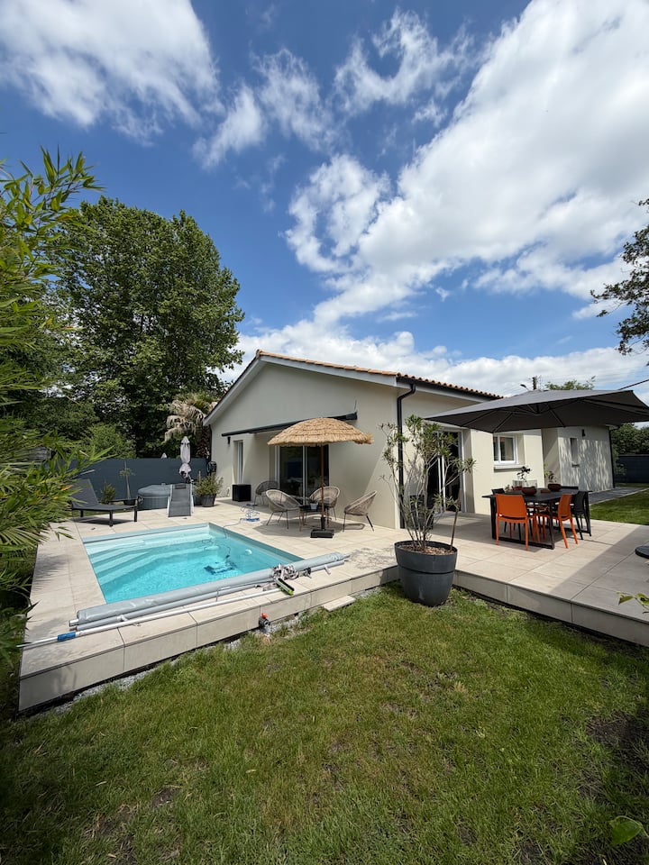 Maison 6 Pers Piscine Jacuzzi Cadre Nature - Pessac
