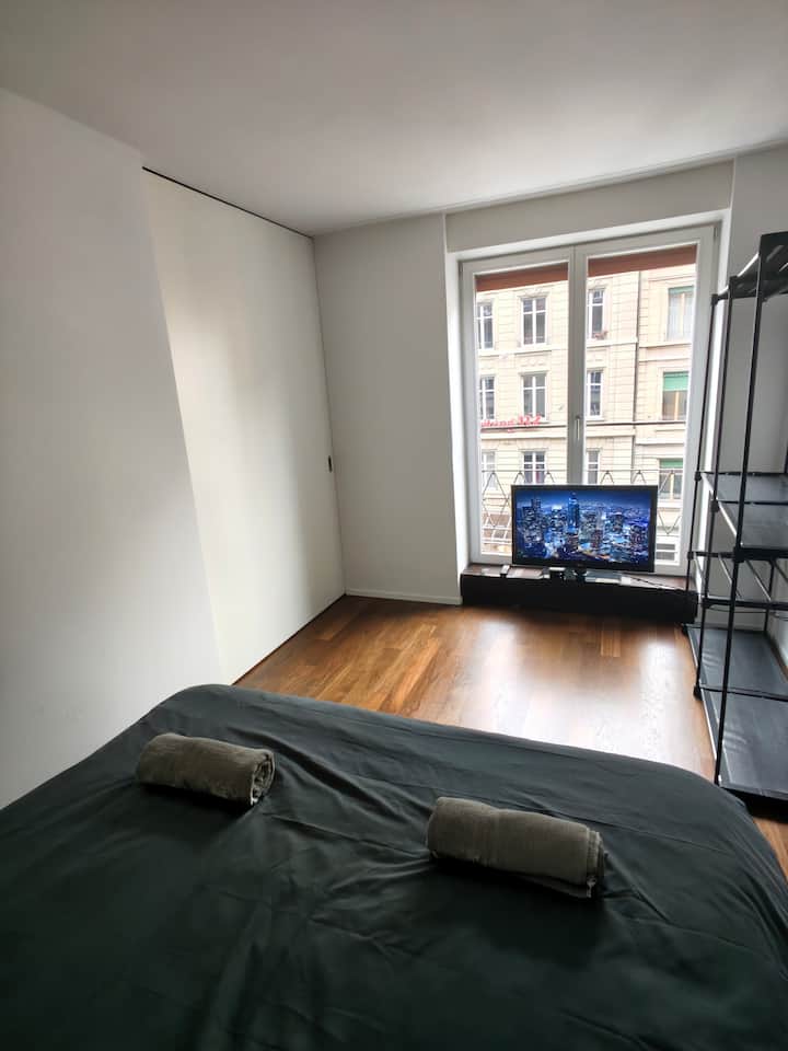 Central 2-room Apartment In City Center - Bern