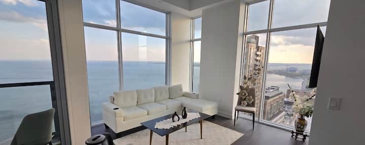 Lakeview Luxury Suite – Burlington - Burlington