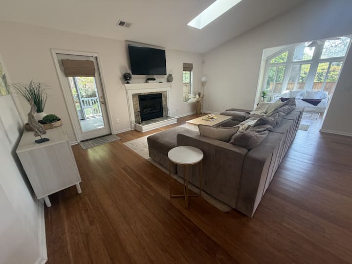 The Jasmine Garden House - Mount Pleasant