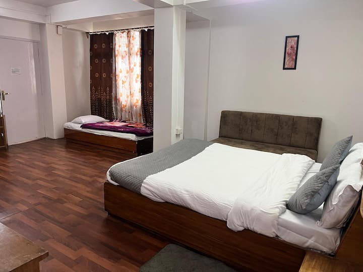 Deluxe Triple Room | Hotel Jade Gangtok - Gangtok