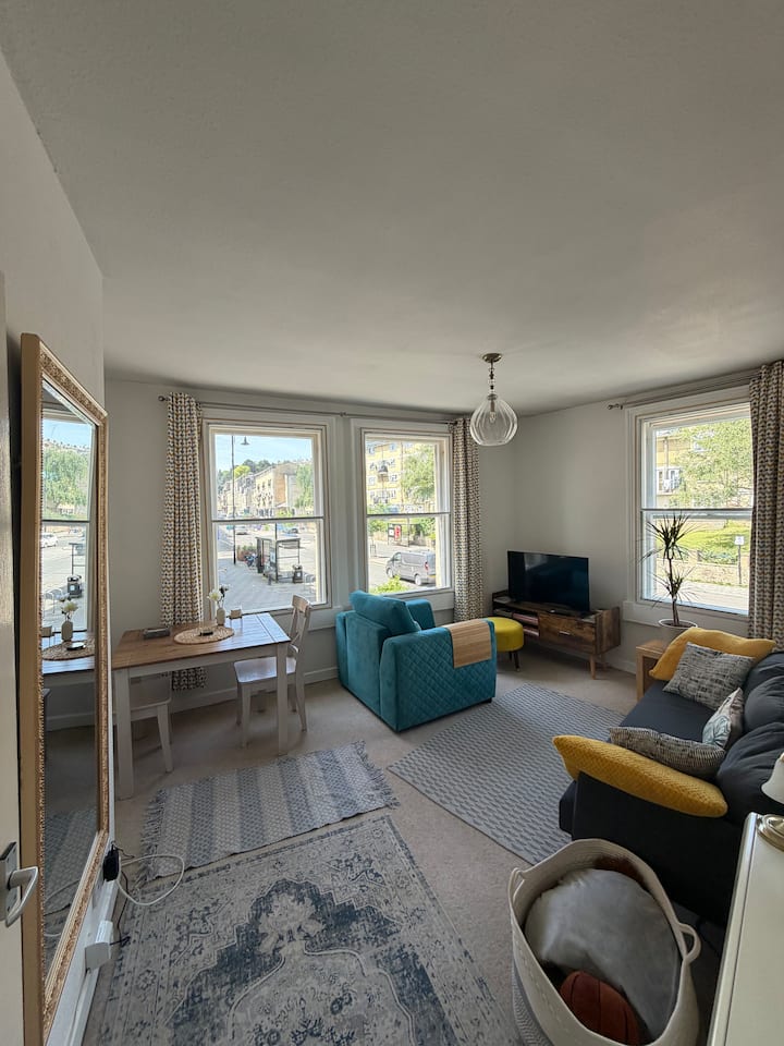 Cute 1 Bed Flat, On The Doorstep Of Walcot Street - Bath