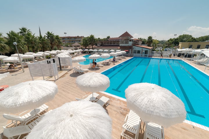 Family Resort Con Piscina Sul Mare Abruzzo - Petacciato