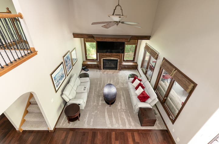 Nixa Casidy Station / Furnished Mid-term Rental! - Ozark, MO