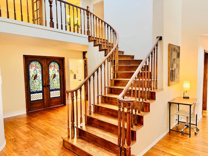 Modern 4-bedroom|3-bath|garage|sleeps 14 - Reno, NV