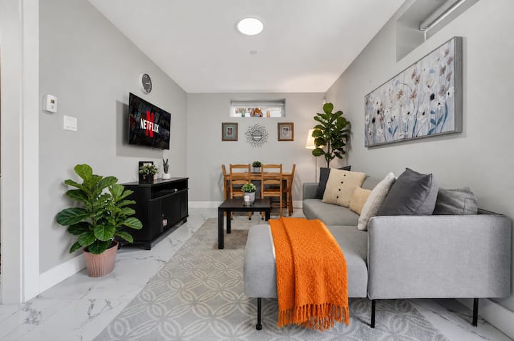 Cozy Windsor Stay | Near Queen Elizabeth Park - Vancouver