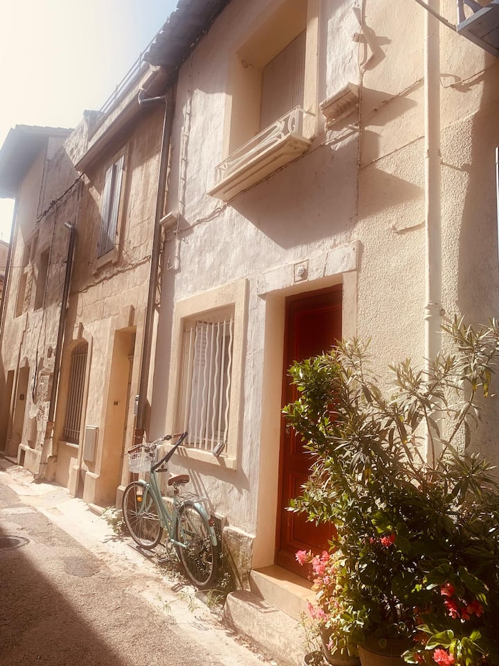 La Pitchoune Des Arènes - Arles, France