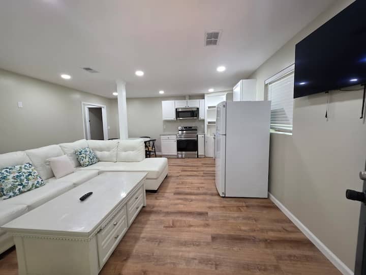 Private Forest Retreat —Atlanta's Best-kept Secret - Snellville, GA