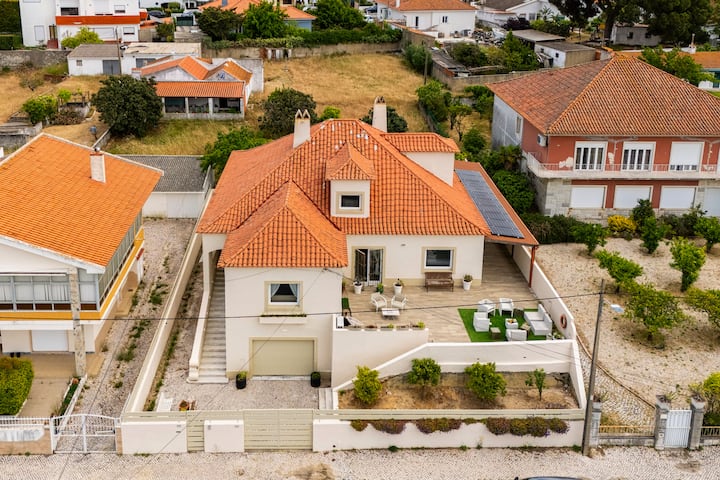Lovely Villa - By Y Concept - Setúbal