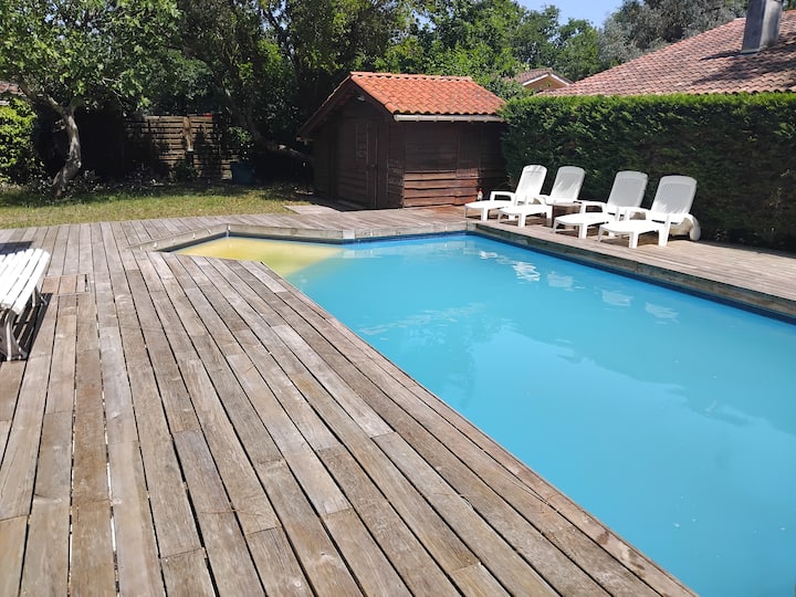 Jolie Villa De Vacances Avec Piscine Proche Plage - Soustons