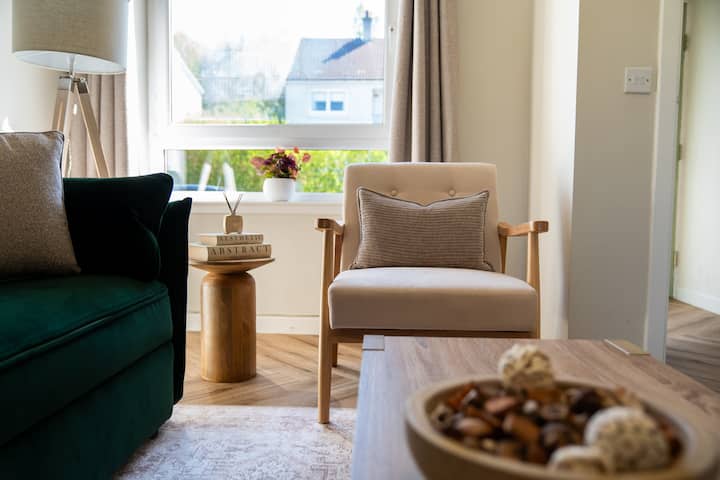 Entire Home, In Glasgow, With Free Parking - Glasgow