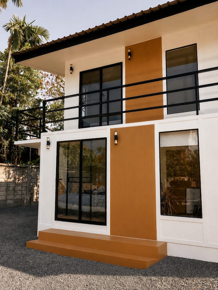 Tiny Home 1 Min To Chiang Mai Gate And Motor Rent - Chiang Mai
