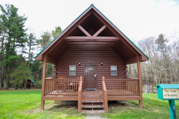 1 Bedroom Cabin With Hot Tub (Beckley-beaver) - Little Beaver State Park, Beaver
