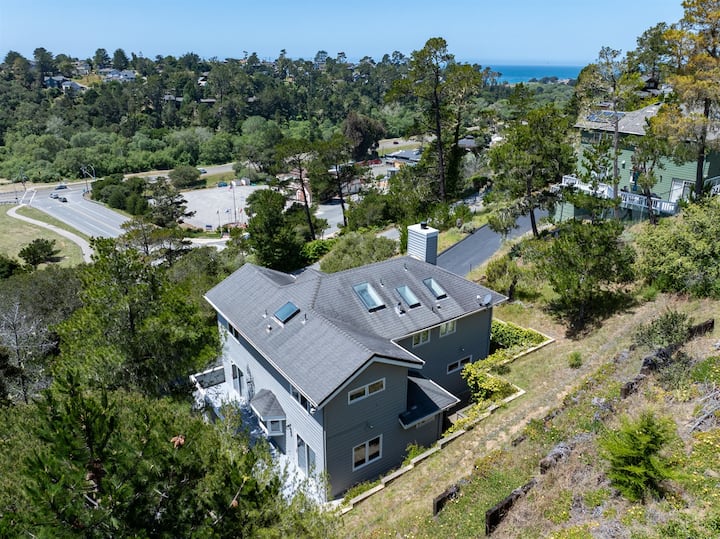 Van Gogh Villa  Walk To Town  Ev  Pets - Cambria, CA