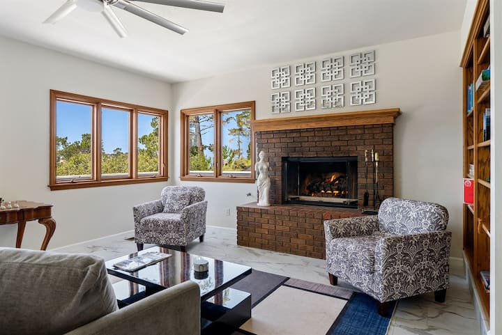 Van Gogh Villa • Walk To Town • Ev • Pets - Cambria, CA