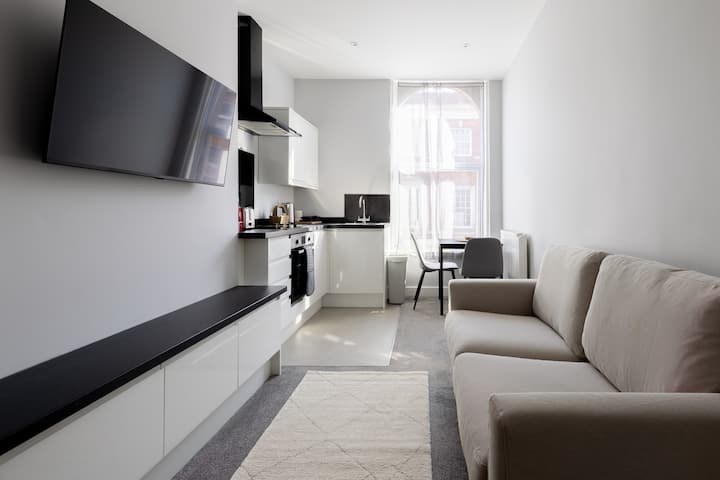 Central Tower Street Apartment 2 - Budleigh Salterton