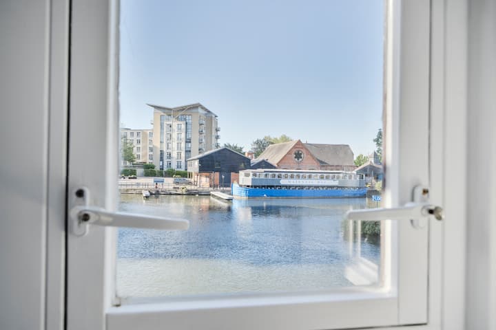 Entire Riverside Home In Reading - Reading