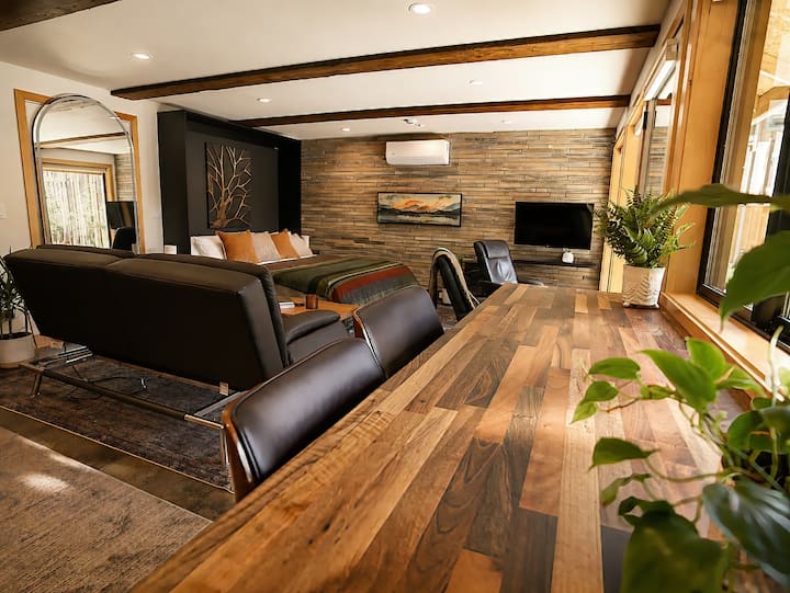 Modern Mountain Retreat - North Bend, WA