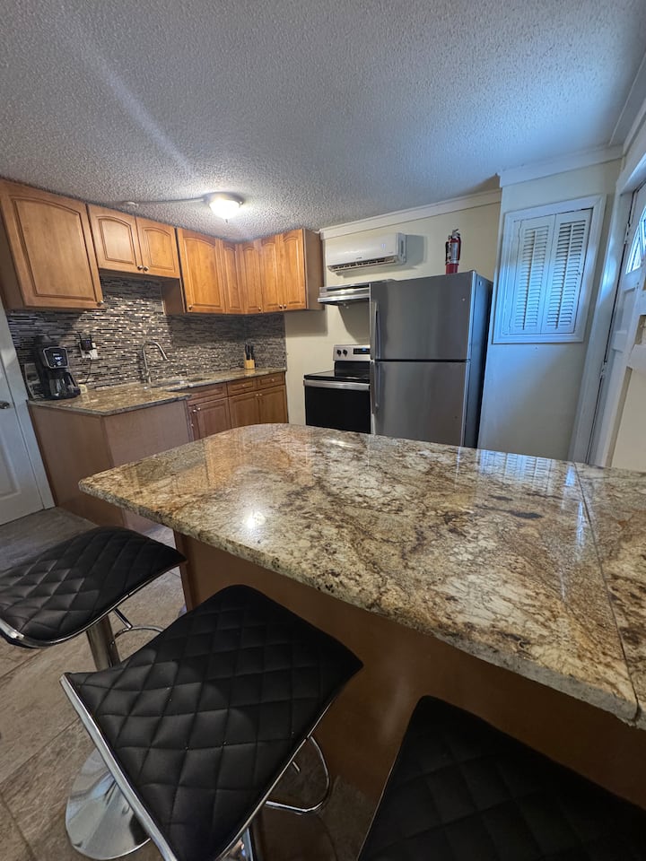 Centrally Located Closer To Major Businesses - Ocoee, FL