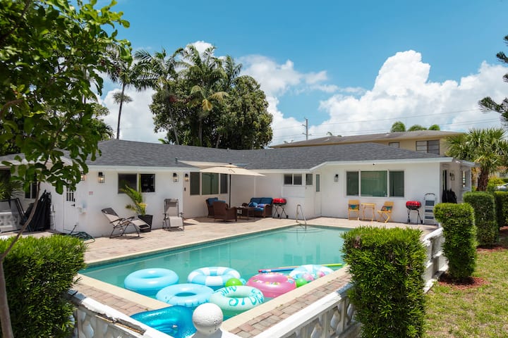 Retreat Suite | Pool · Beach · Hard Rock - Fort Lauderdale, FL