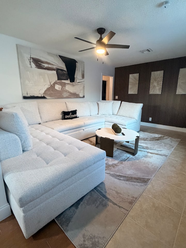 The Quads | Retreat Unit 3 - Fort Lauderdale, FL