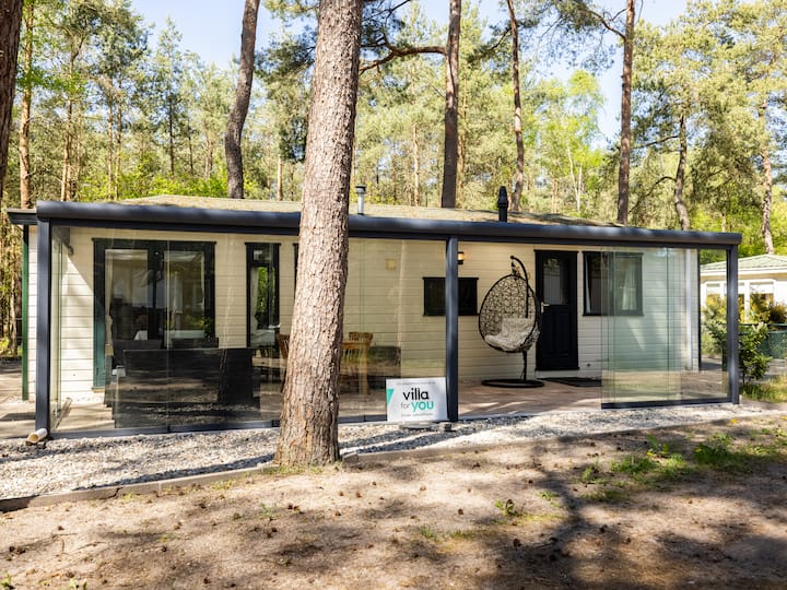 Joli Chalet Dans Un Parc  Avec Piscine - Nunspeet