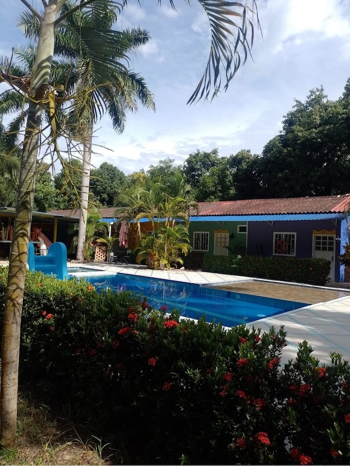 Estancia Colibrí-turismo Rural Con Alma - Girardot