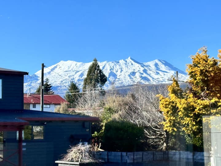 The Chalet Under The Mountain - Mount Ruapehu