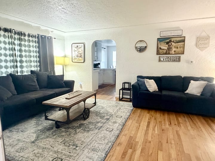 4th Street Getaway - Brighton, CO