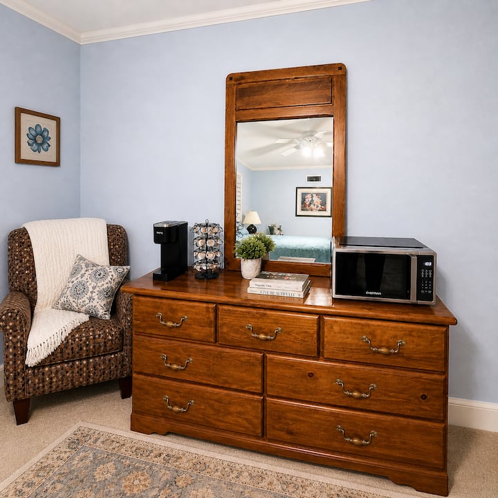 Comfort Stay | Steps To Nmc & Sfa. - Nacogdoches, TX