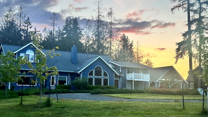 Elklandia: Main Home & Suite-sleeps 18+ - 7 Cedars Sequim Casino
