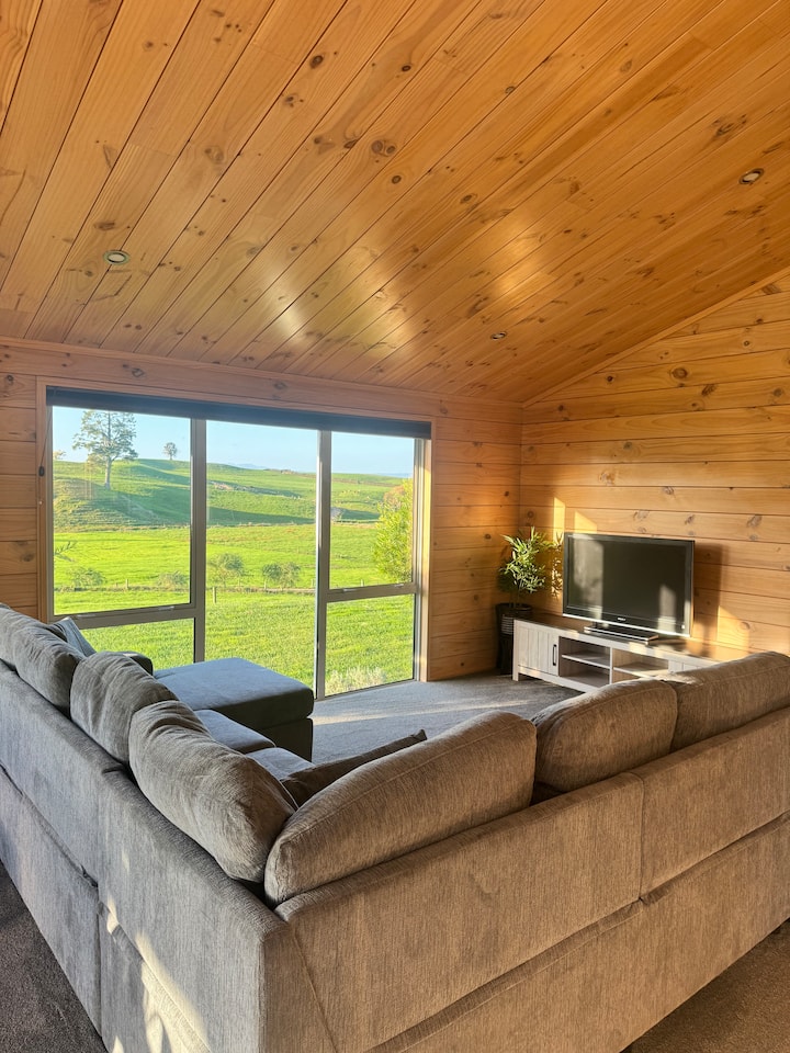 Luxury Farm Stay - Farm Views, 3km To Hobbiton - Matamata