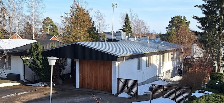 Rauhallinen Huoneisto Omalla Sisäänkäynnillä. - Helsinki