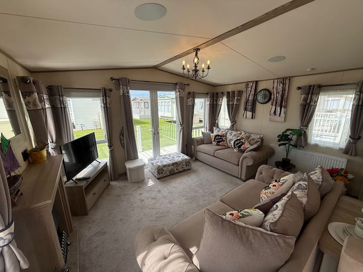 Cathy’s Coastal Stay | Beach, Pool & Relax - Abergele