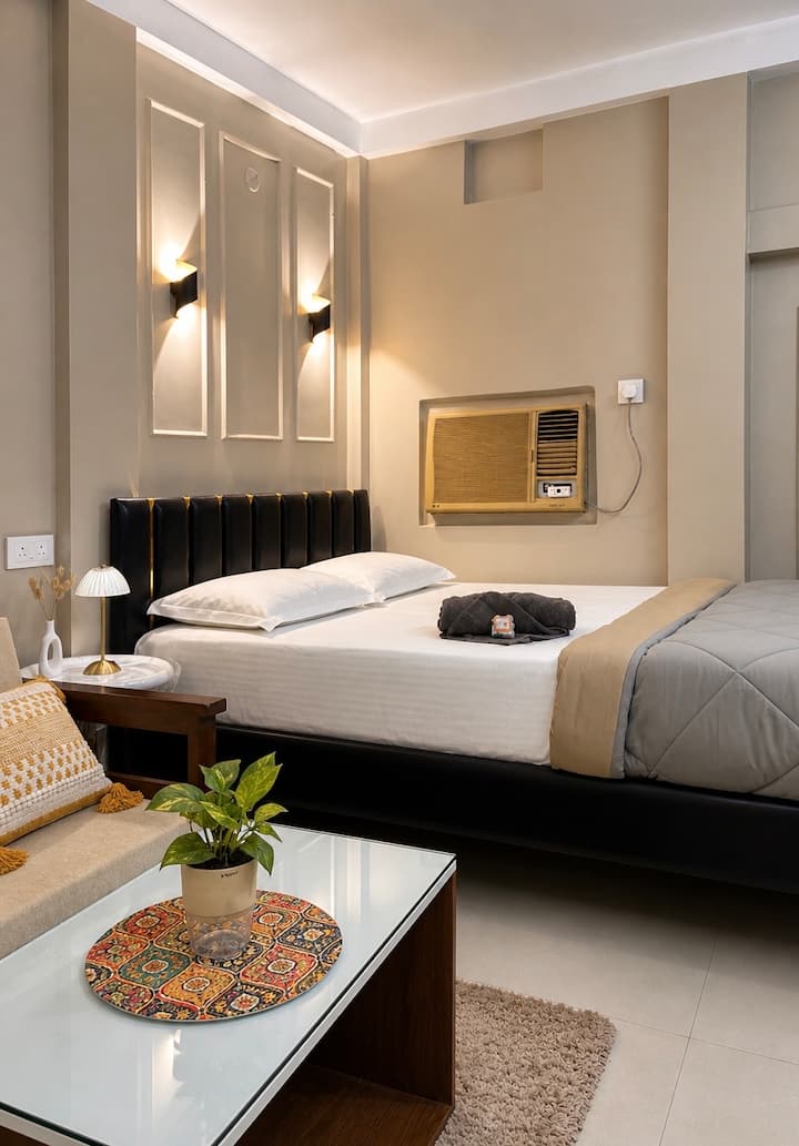 Thepals Signature Suite| Cozy Aesthetic Warm | - Agartala