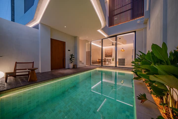 New Alenia Villa 2 Bedroom Modern - Seminyak