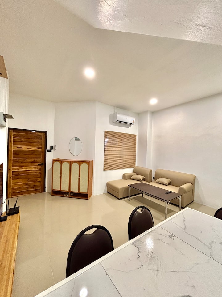 Private Town House - Pak Kret