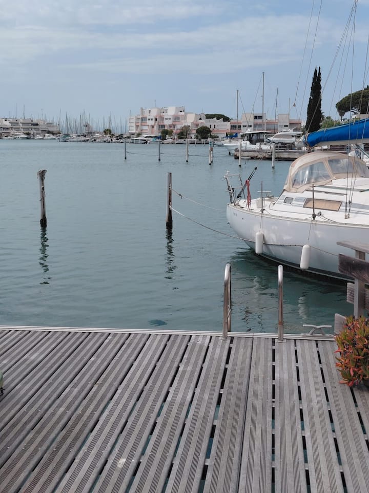 Marina Avec Terrasse Et Accès Privatif à La Mer - Le Grau-du-Roi