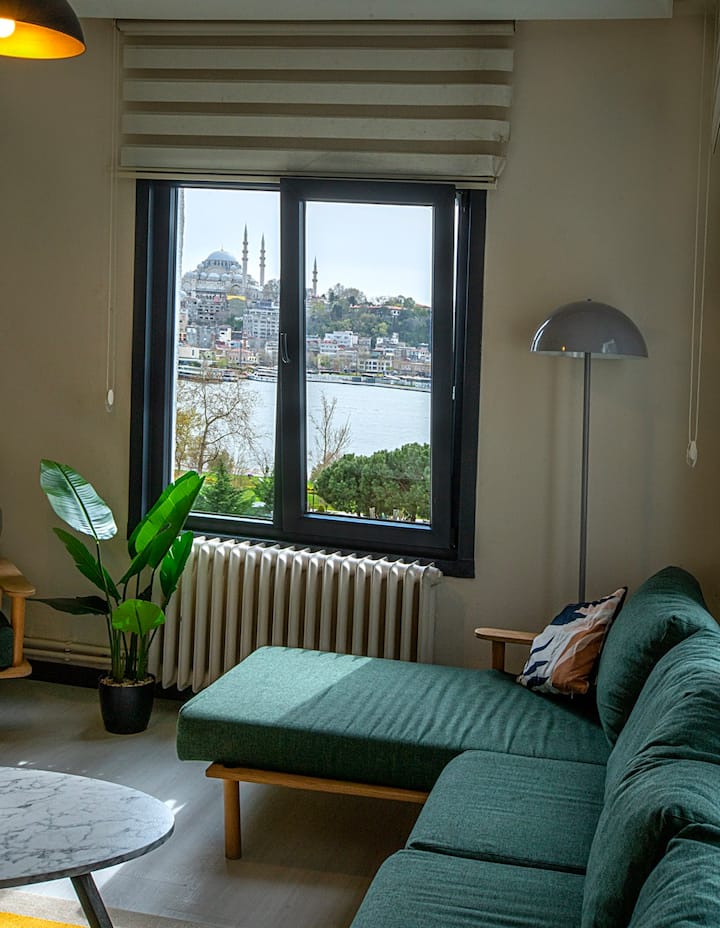 Large Flat With Sea View, 4br, 5ac / Karaköy - Istanbul