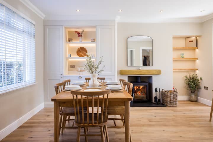 Luxury Tweed Valley Retreat | Bike Store & Parking - Innerleithen