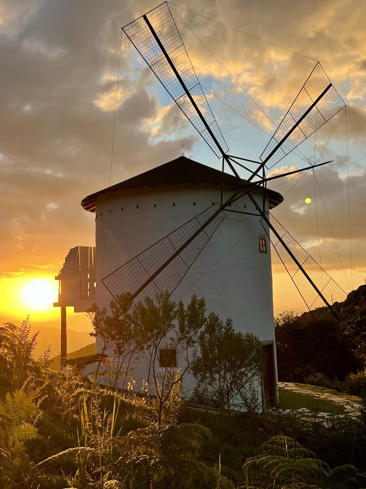 Le Moulin Blanc: Seu Refúgio Grego Na Serra Rj - Brazil