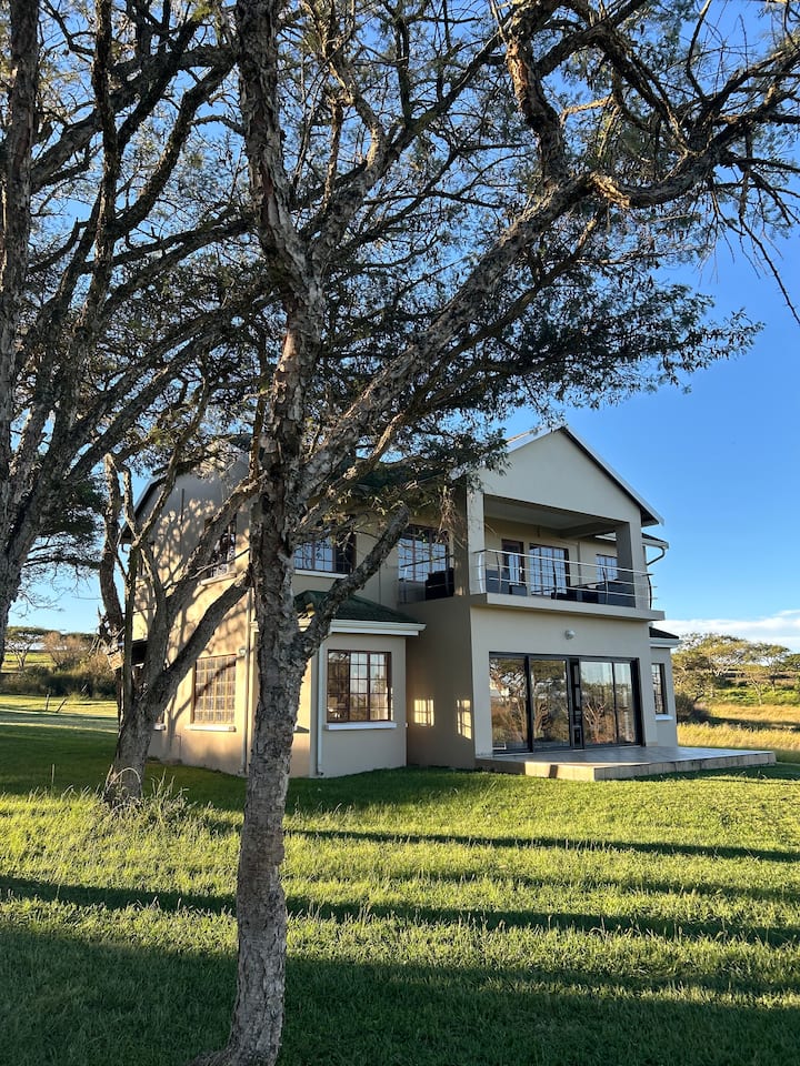 Acacia House At Ntabamoya Private Reserve - Winterton