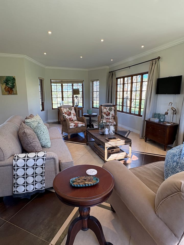 Acacia House At Ntabamoya Private Reserve - Winterton