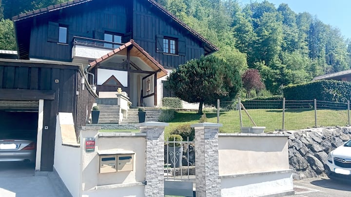 Maison Avec Piscine, Hammam Et Vue Sur La Montagne - Cluses